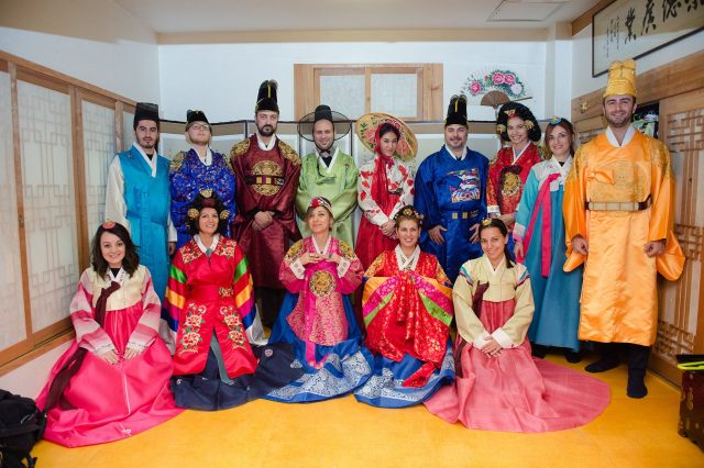 Güney Kore Gezisi #4 – Geleneksel Kore Kıyafetleri - Technopat