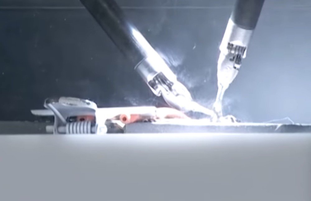 Robot Yardımıyla Bir Kelebeğin Kanadı Dikildi - Technopat