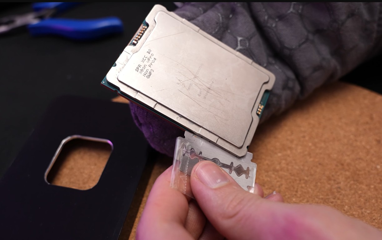 Yaklaşan Intel Xeon Sapphire Rapids İşlemciye Delid Yapıldı - Technopat